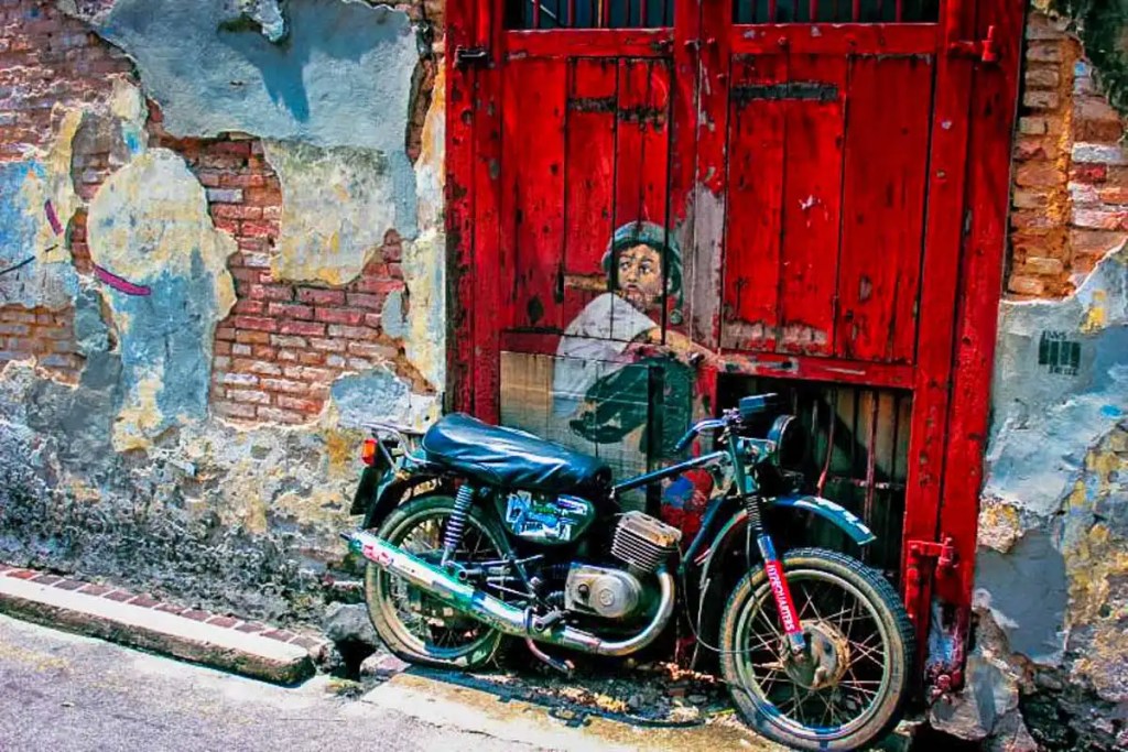 Exploring Penang Street Art: The Ultimate Guide - Global Debauchery